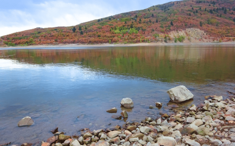 8 Best Places to Paddle Board in Utah (UT)