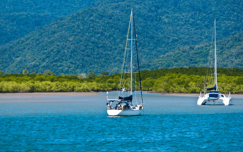 6 Best Places to Paddle Board in Cairns, AUS